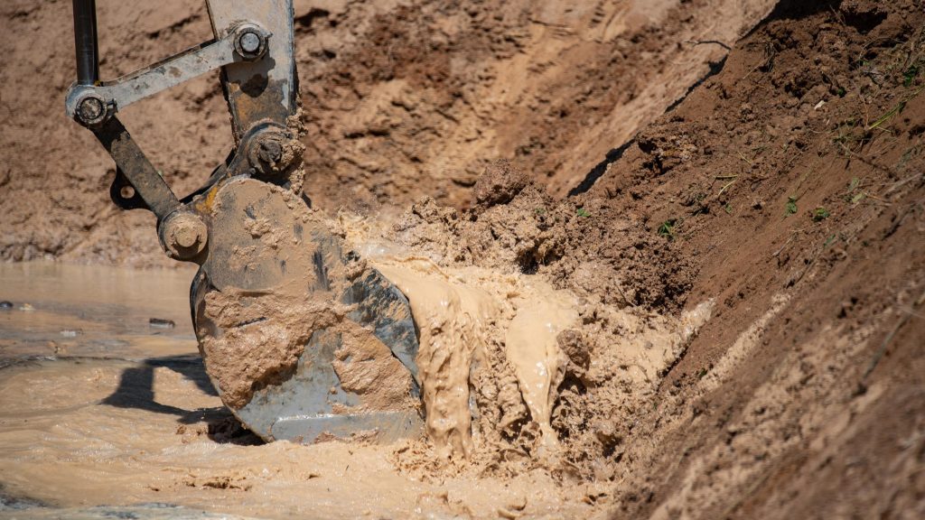 Ruspe ed Escavatori: Quali sono le Differenze Tra le Due Macchine ...